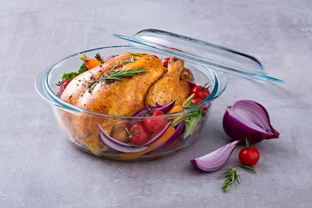 Pyrex Classic Round Covered Casserole 1.4L – Kitchen Plaza